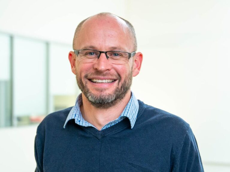 Professor Chris Abbiss - ACGR